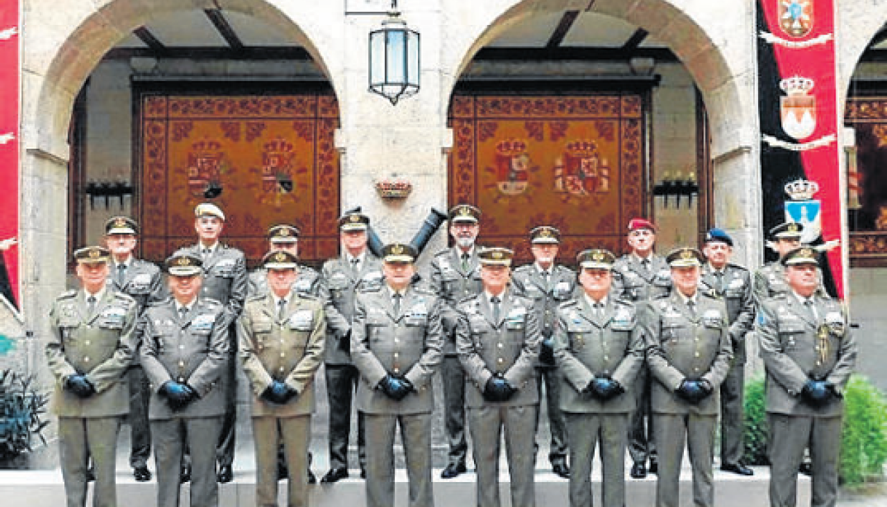 El Palacio de Capitanía General de A Coruña acogió la reunión del ...