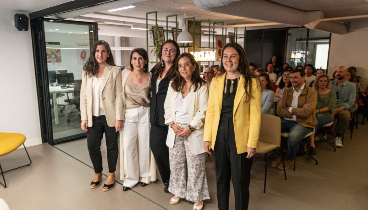 Inés Rey, María Jesús Lorenzana, Irene Souto y María Isabel Torres son ...