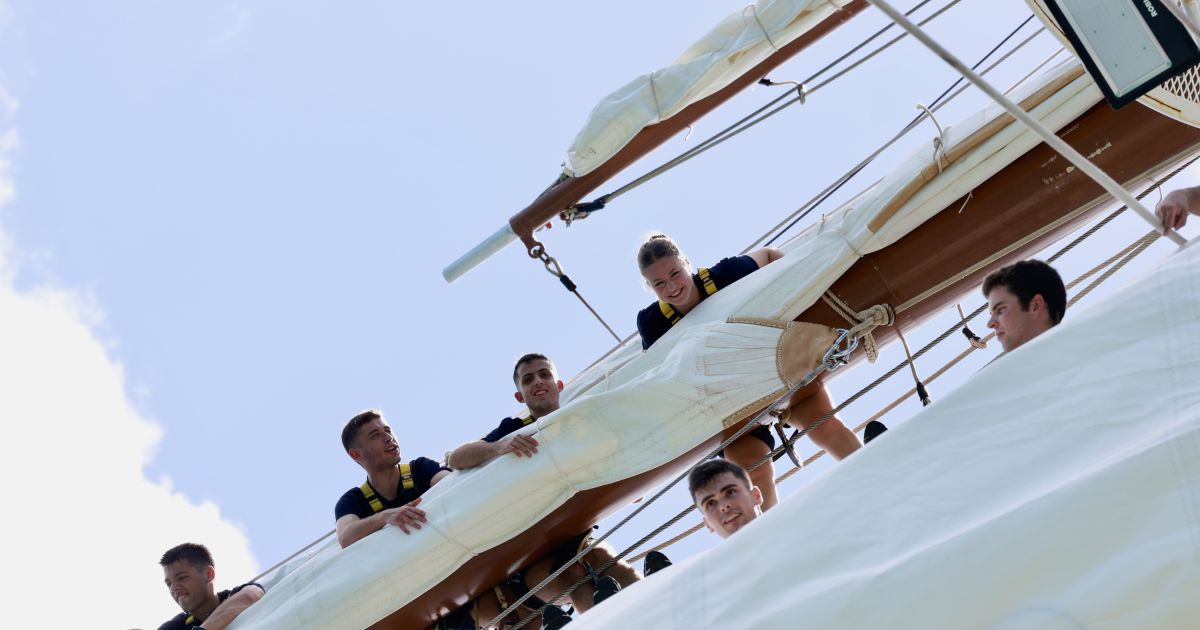 La princesa Leonor llega a Brasil, primera escala del ‘Elcano’ en América