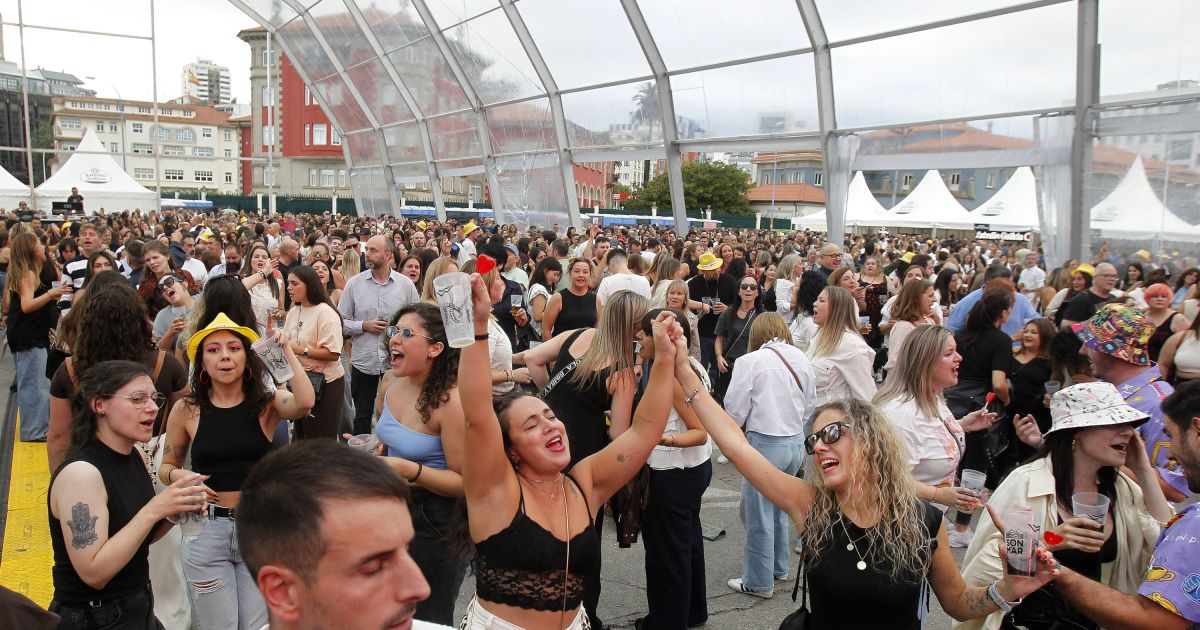 Casi 6.000 personas 'lo petan' en el tardeo más grande de la historia ...