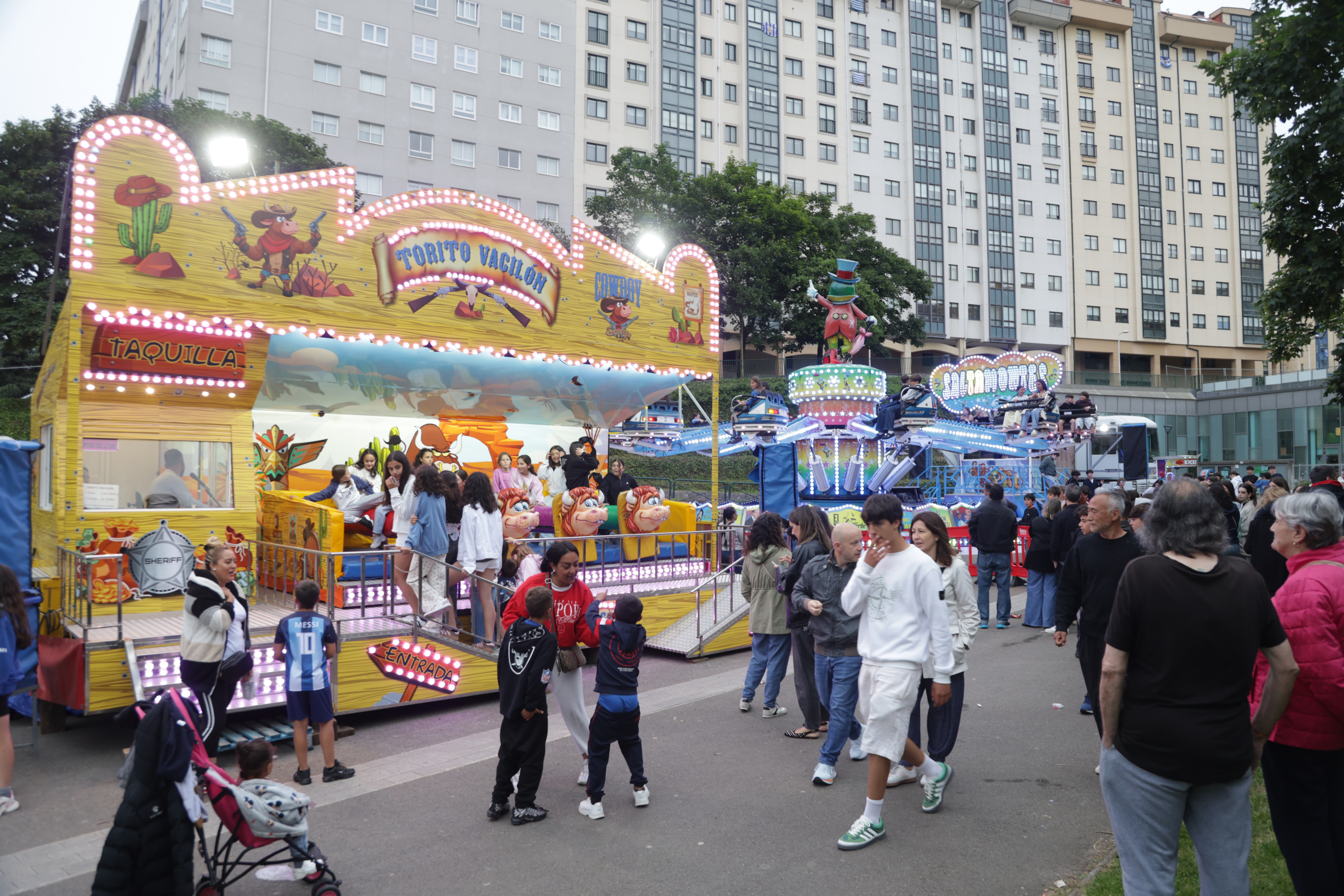 El barrio de Los Rosales celebra sus fiestas, todas las fotos de la ...
